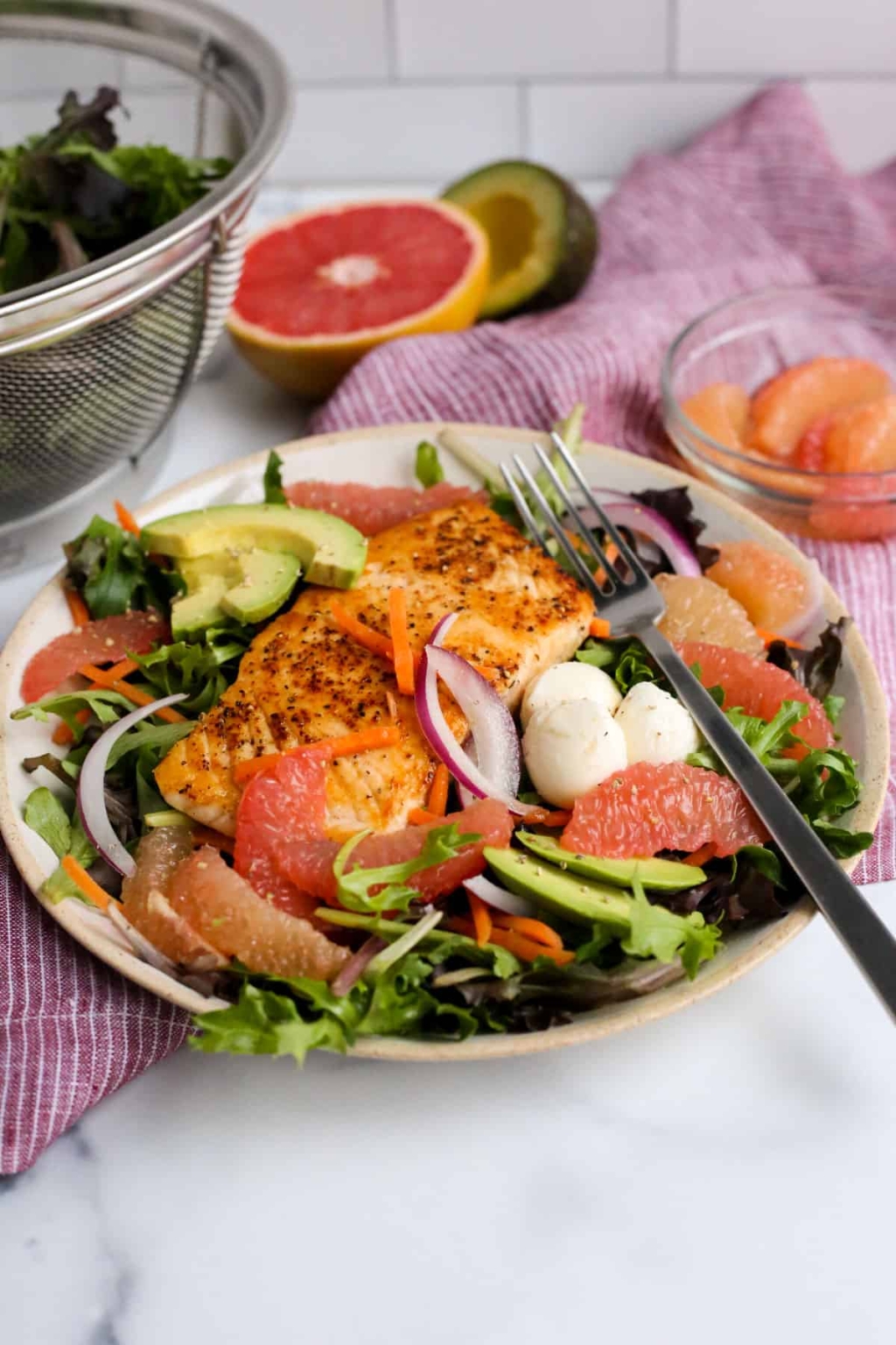 Simple Grapefruit Salad with Salmon | Street Smart Nutrition