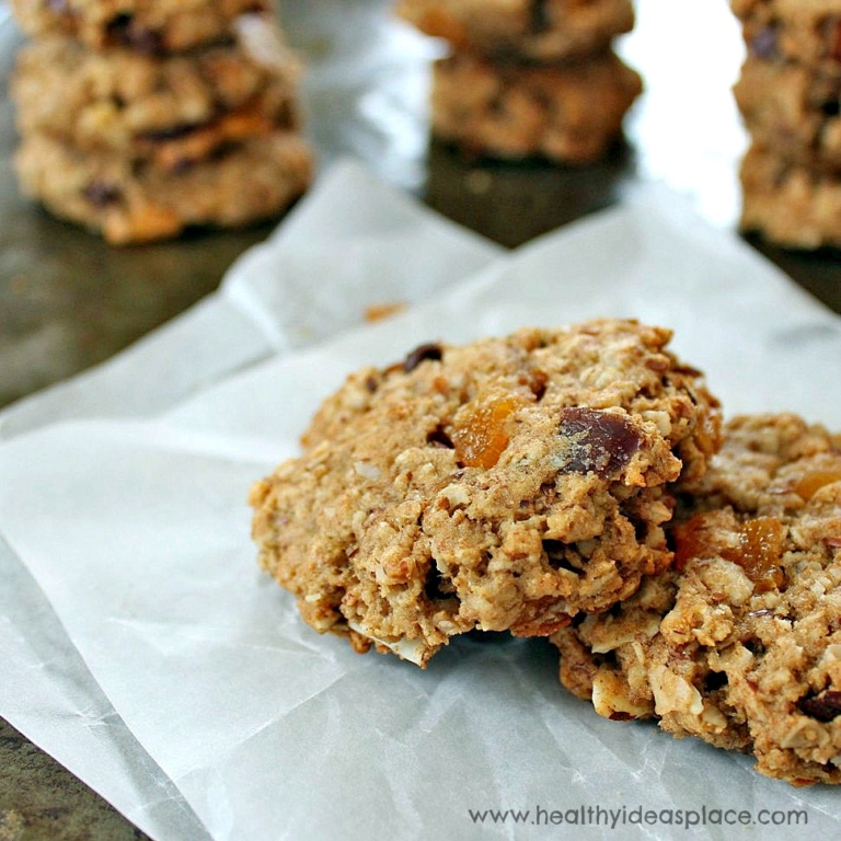 What to Make with Dates: 30+ Sweet and Savory Date Recipes