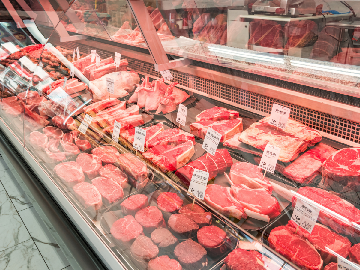 Lamb vs. Beef: A Dietitian Compares Nutrition, Taste & Cost - Street ...